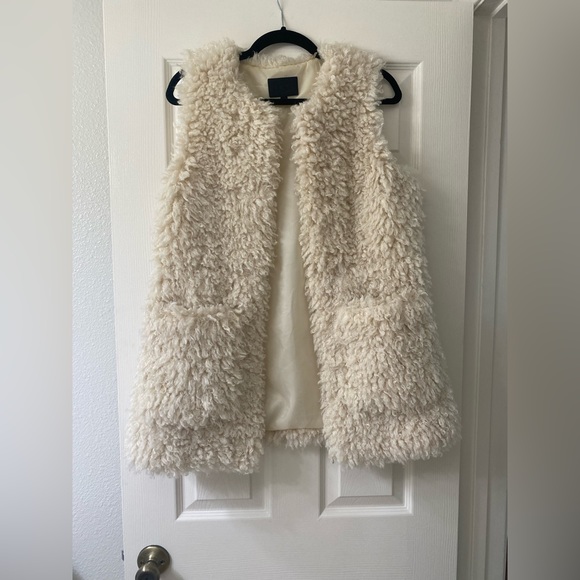 UGG | Jackets & Coats | Ugg Farah Faux Fur Vest In Cream | Poshmark
